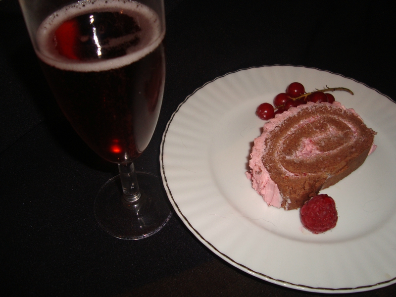 Bûche de Noël aux fruits rouges | ça ne sent pas un peu le brûlé là