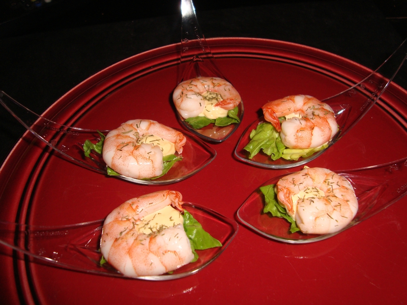 Cuillère apéritive à la crevette et sa sauce cocktail | ça ne sent pas ...